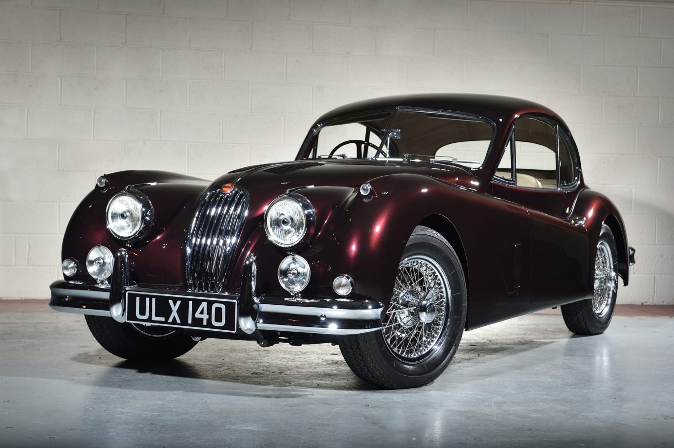 Jaguar XK140 FHC 1955 - Clayton Classics